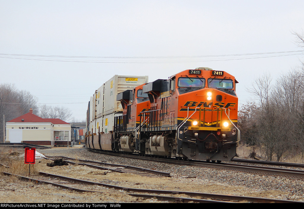 BNSF 7411 West